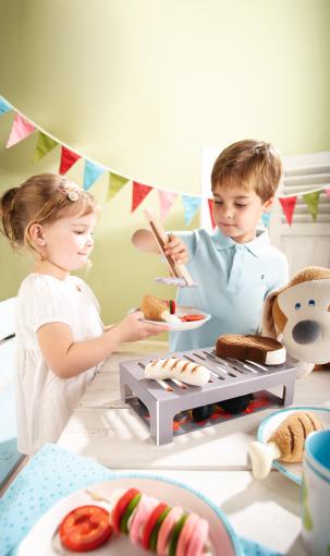 Finding Time for Play: 10 Ways to Make Playtime Fun for Parents | HABA USA