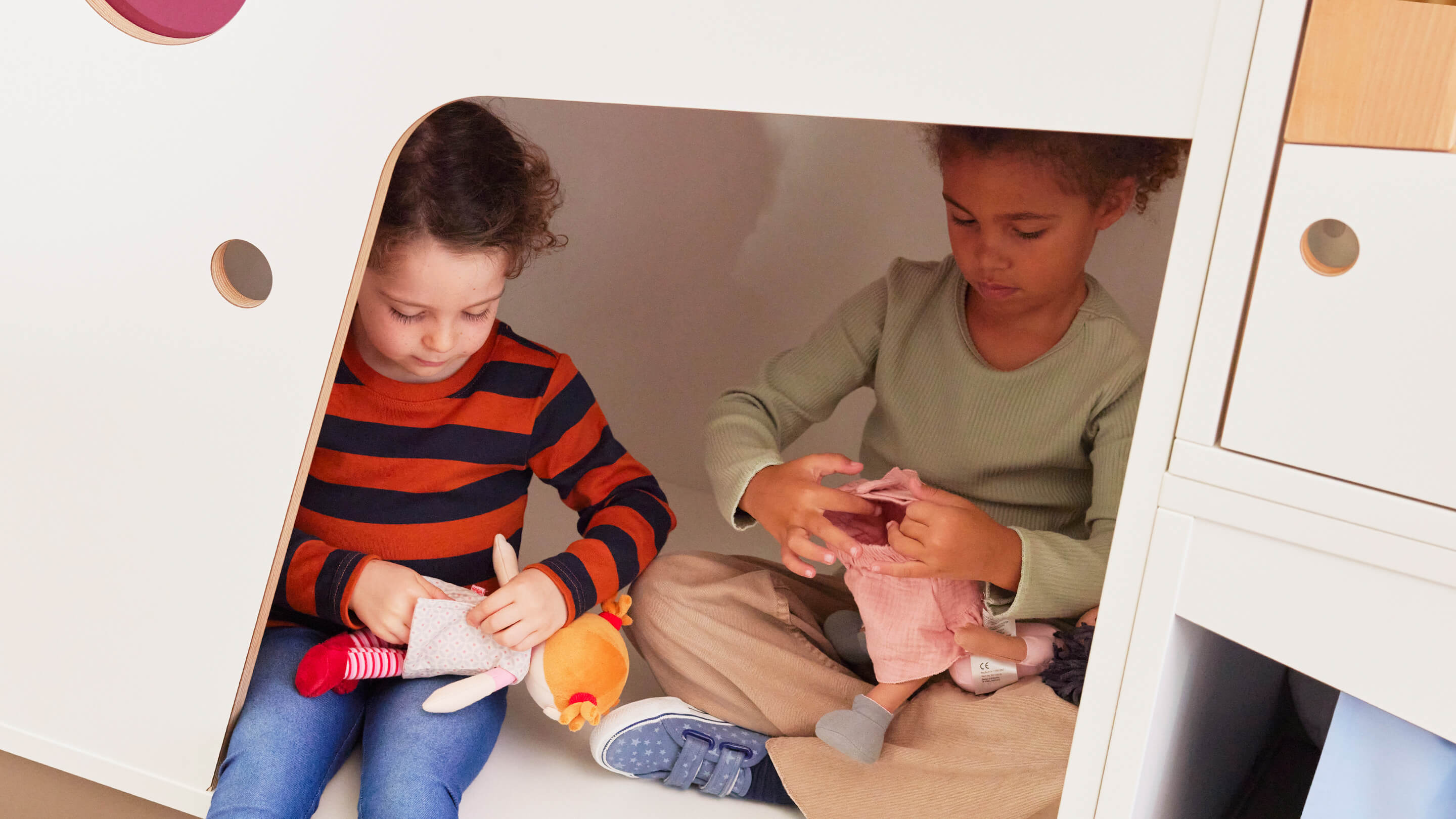 Indoor Recess Season: How to Turn Downtime into Development Time– HABA USA