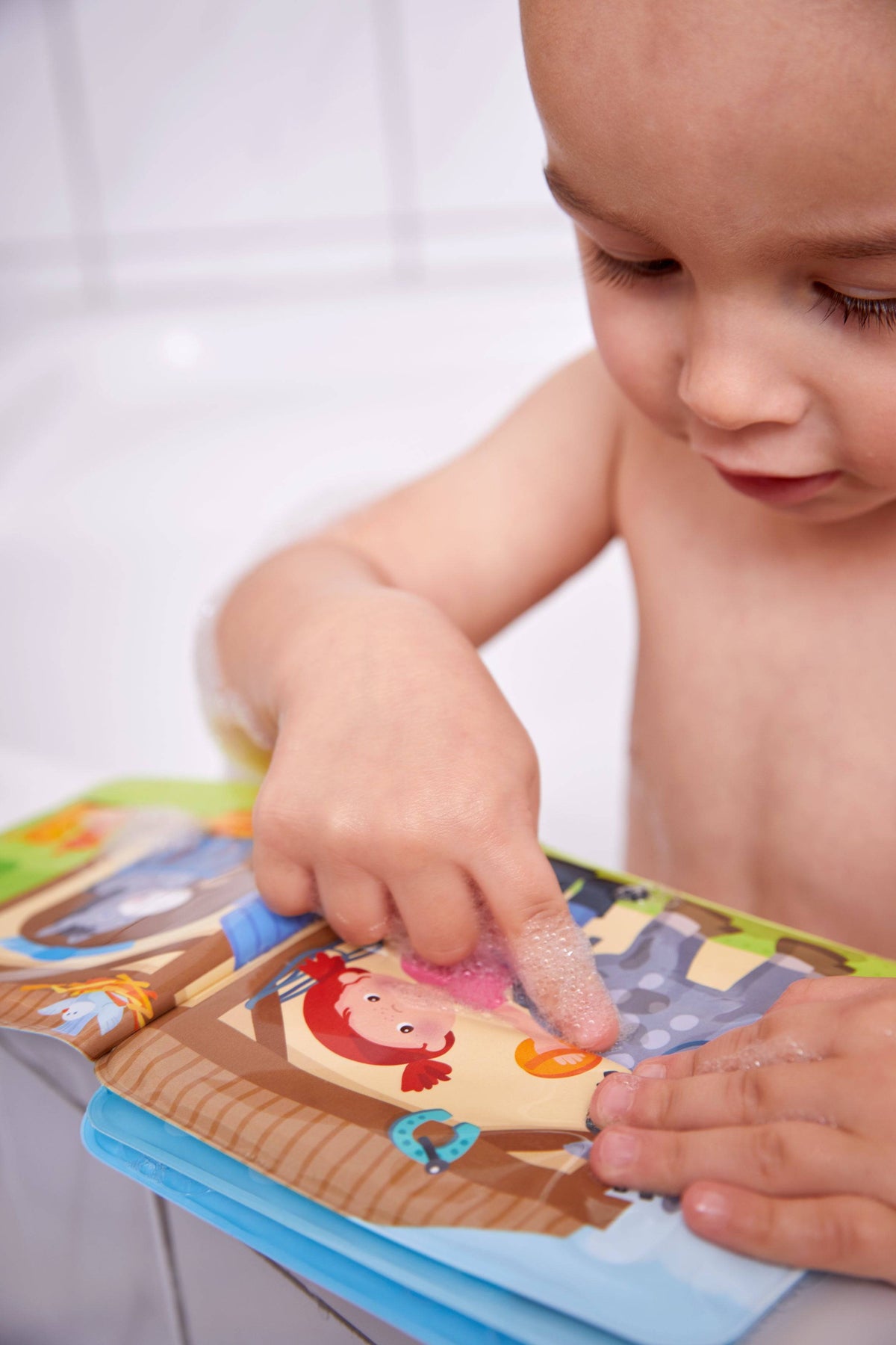 Farm Animal Magic Color Changing Wash Away Bath Book | HABA USA